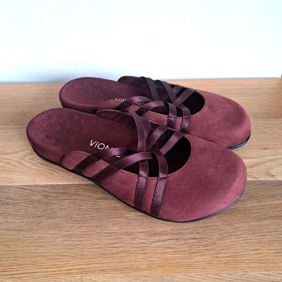 Vionic | Shoes | Vionic Claire Mule Shoes Womens Burgundy Maroon Red ...
